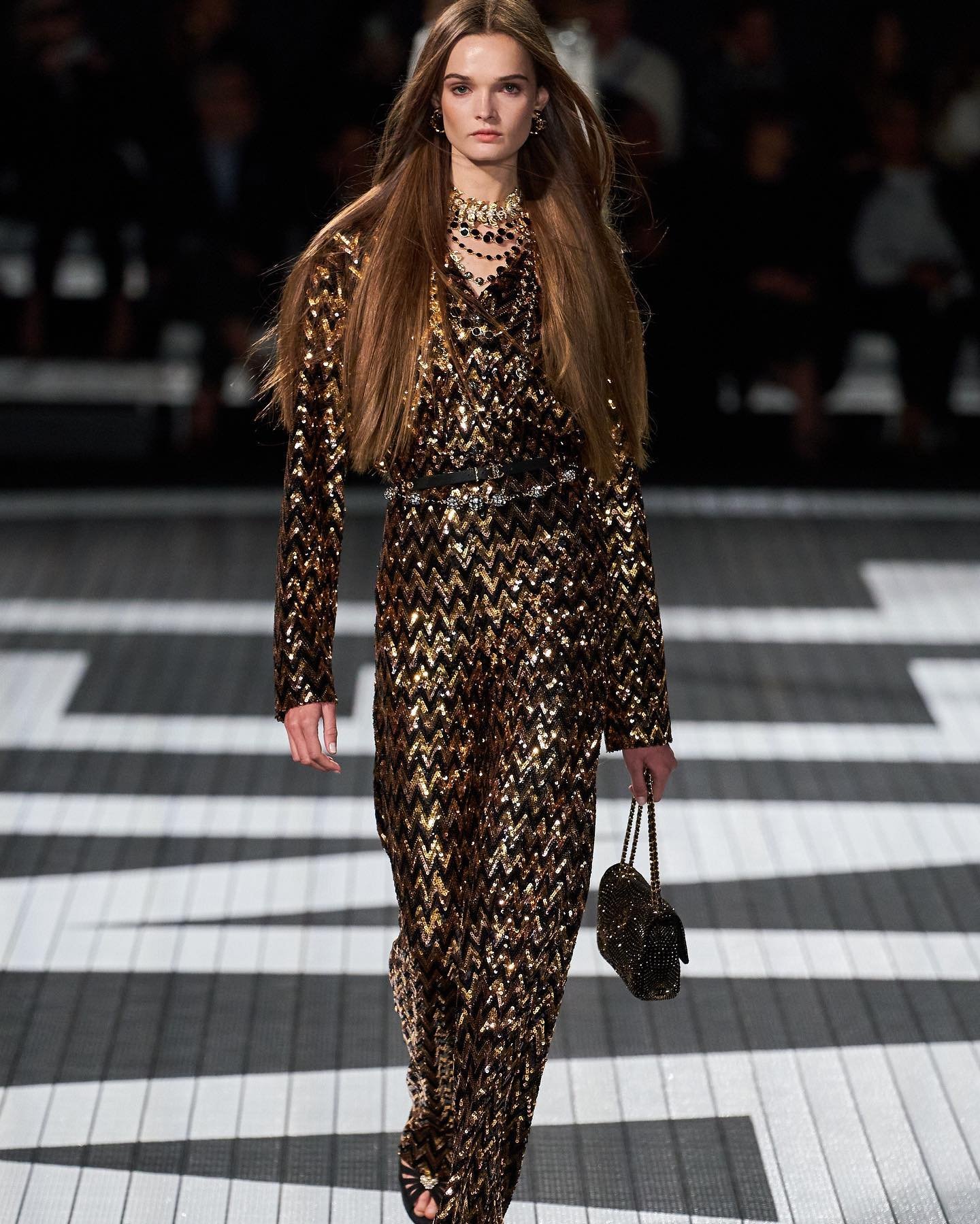 Rising Stars: Young Female Models Making Waves in the USA